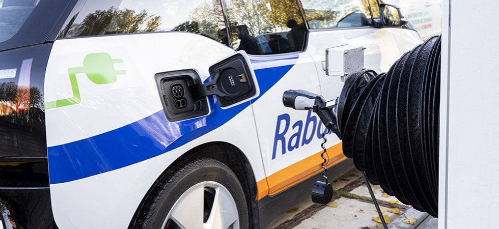 Dutch startup tests soft robotic arm for EV charging | CiTTi Magazine