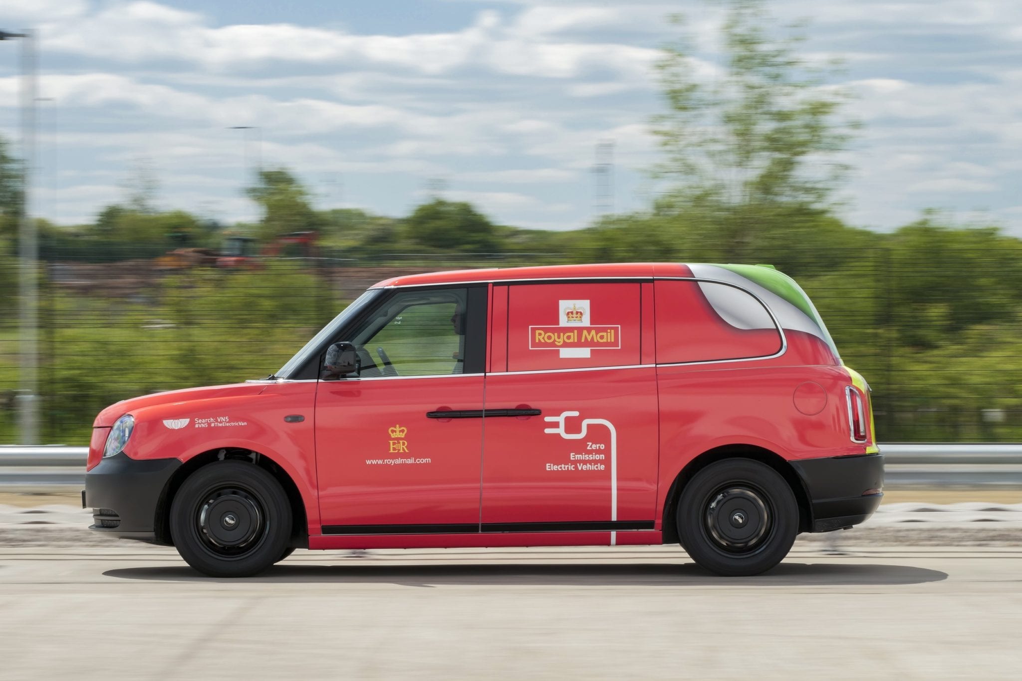 Royal Mail to trial LEVC's new hybrid-electric van | CiTTi Magazine