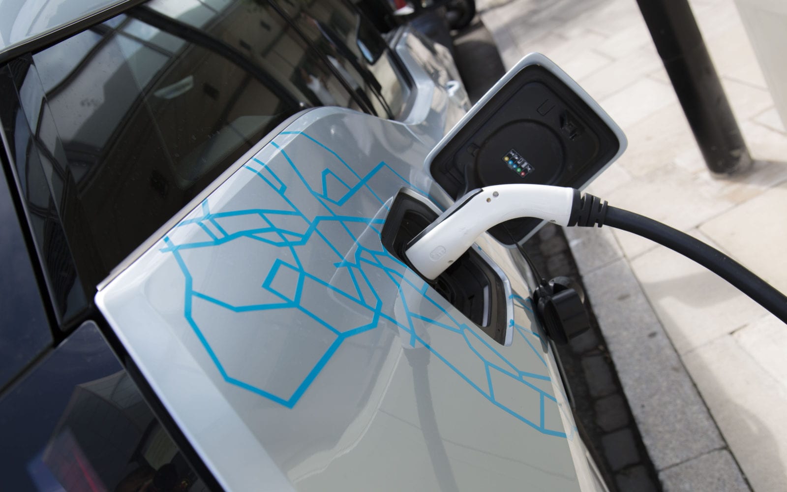 Swarco wins contract for taxi charging infrastructure | CiTTi Magazine