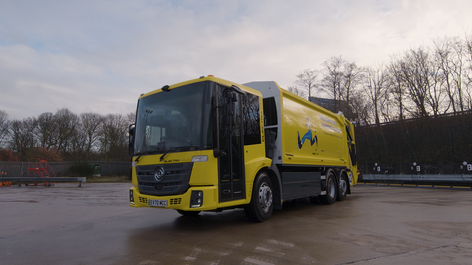 UK’s largest fleet of electric refuse vehicles launched in Manchester ...