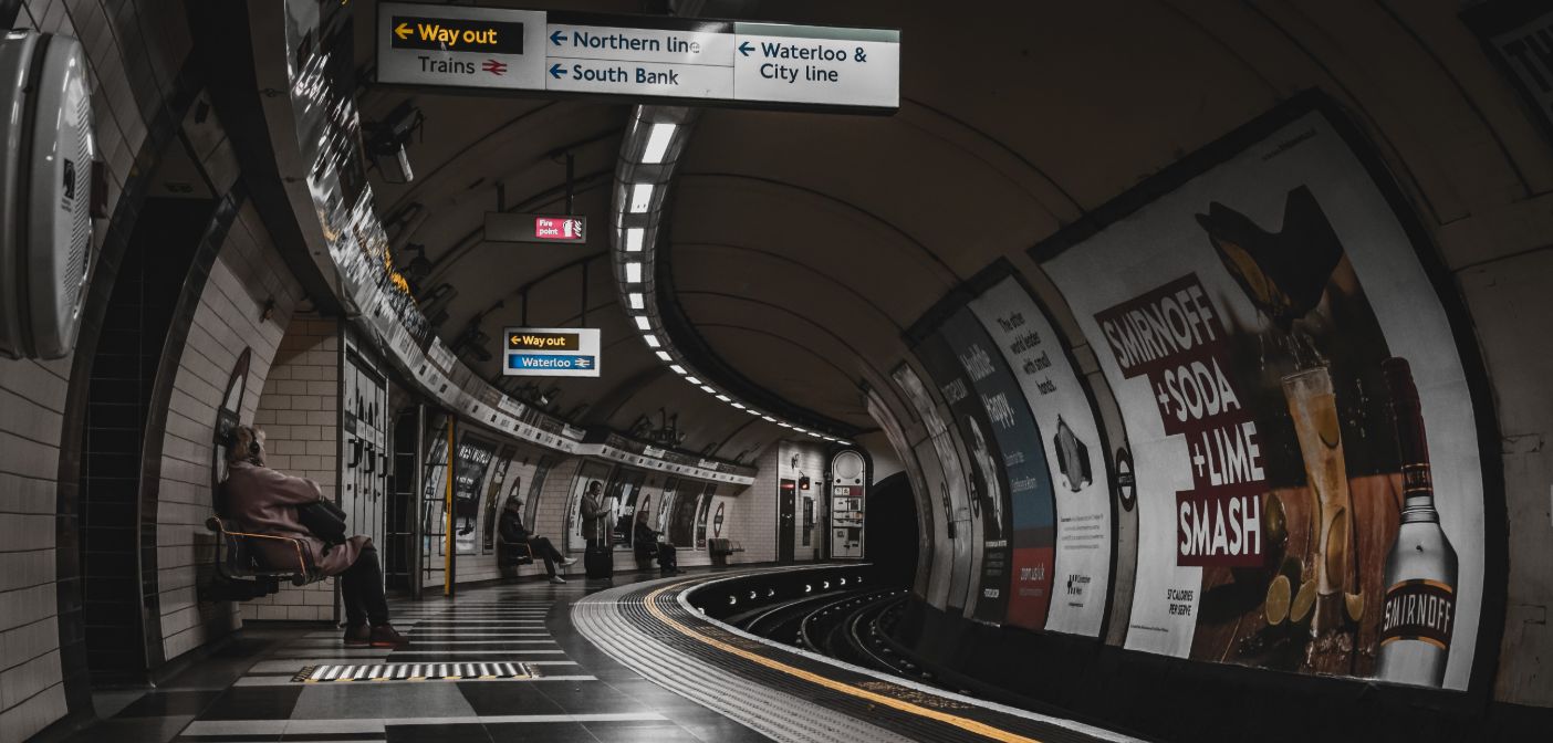 London’s Waterloo & City underground line reopens ahead of schedule ...