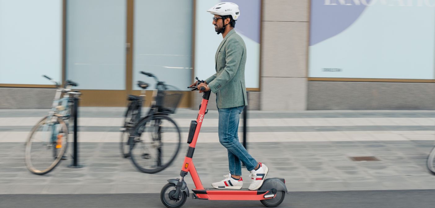 Voi offers free rides to Connecting Europe Express train passengers ...