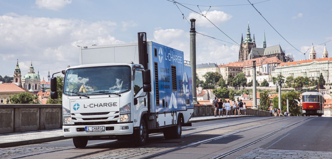 L-Charge and Dax Industries partner on 'world's first' ultra-fast ...