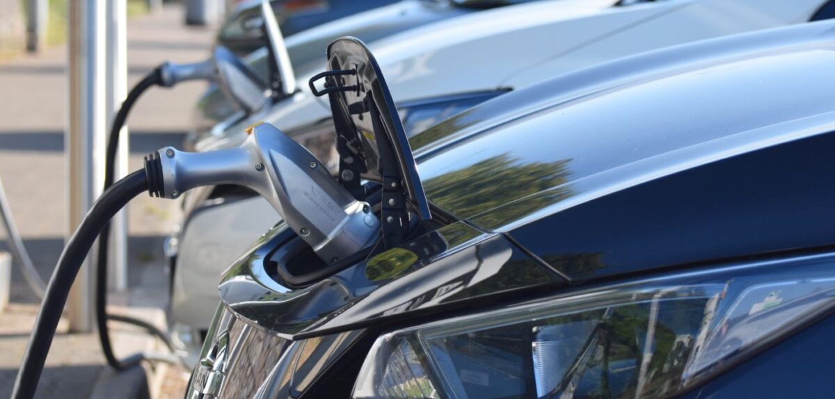 US government announces US$2.5bn in funding to build 500,000 EV ...