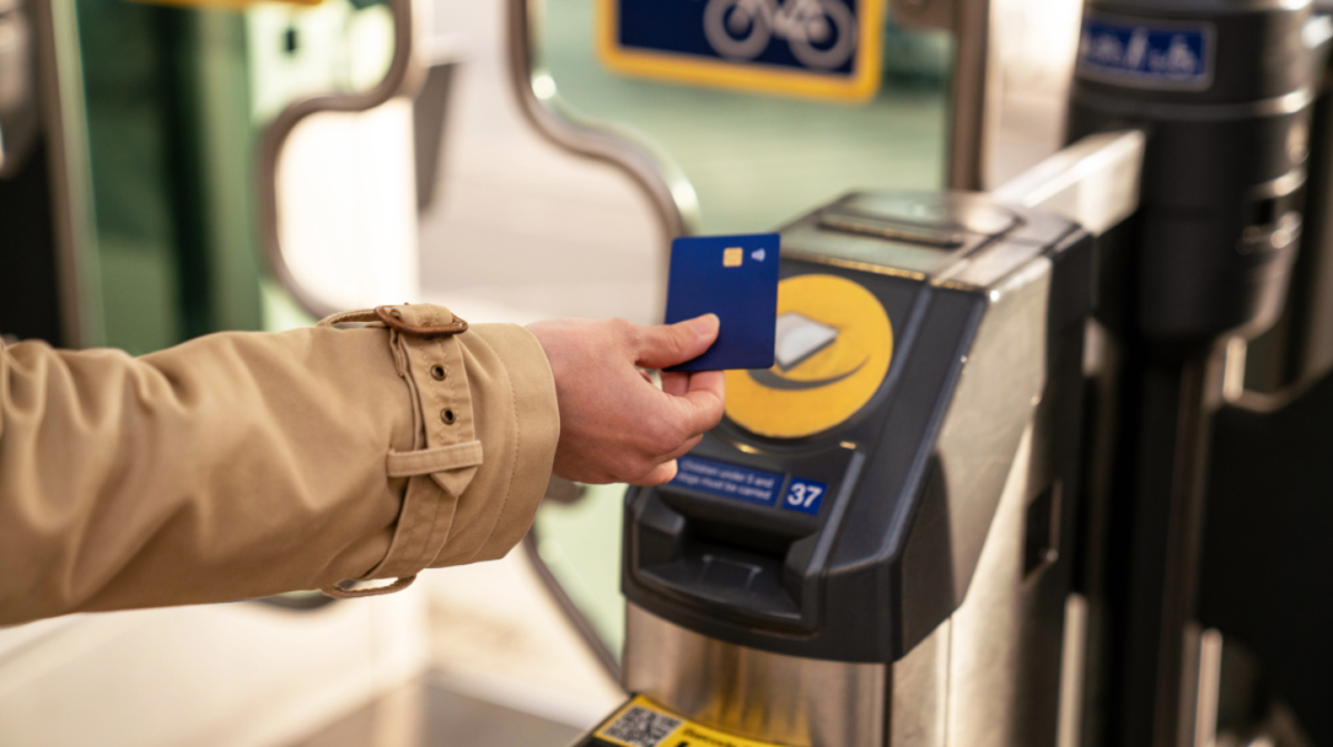 London ‘Oyster card’ style system to be piloted at UK rail stations ...