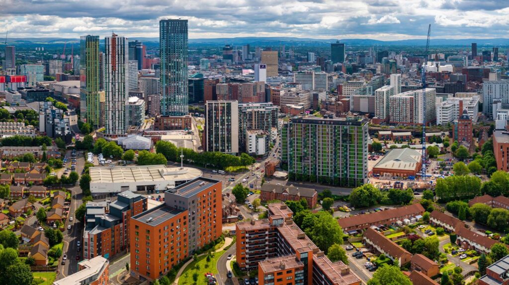 Manchester's air quality improves for second year running | CiTTi Magazine